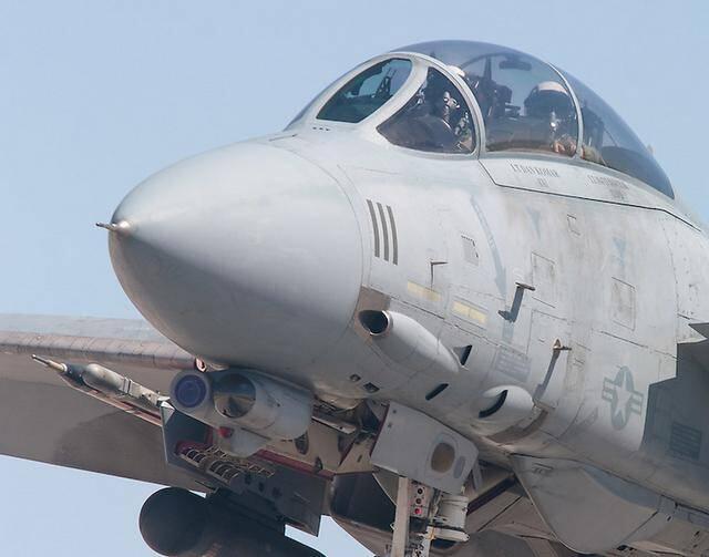 区分F-14的ABD型号的简单方法以及F-14是第几代战机 - 哔哩哔哩