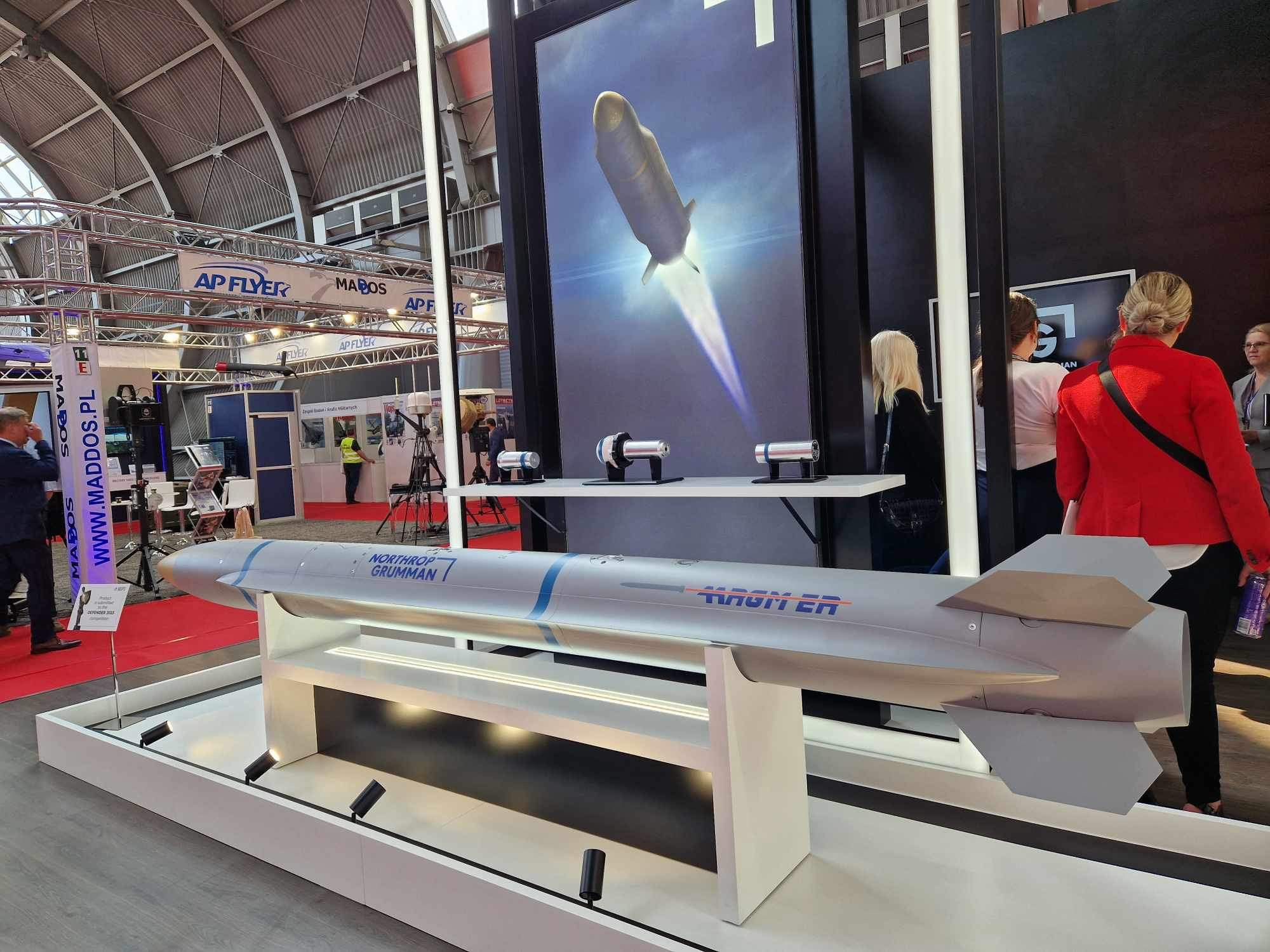 SAS 2024上的mako“高超音速”导弹 - 哔哩哔哩