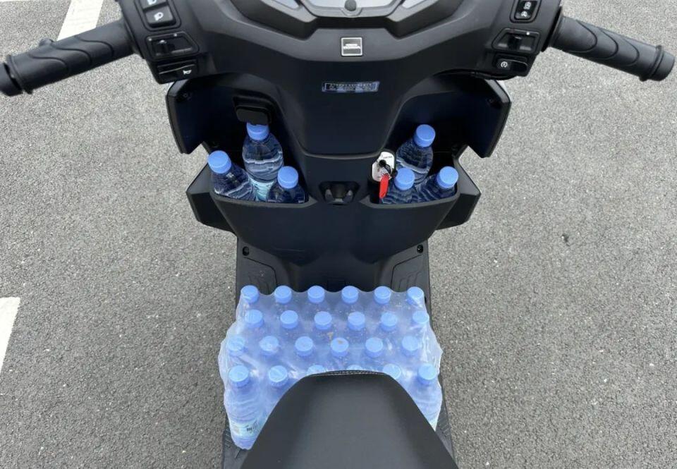 小踏板当中的SUV，新大洲本田NS125GU上市，售价仅8880元起，空间大很挺能装 - 哔哩哔哩