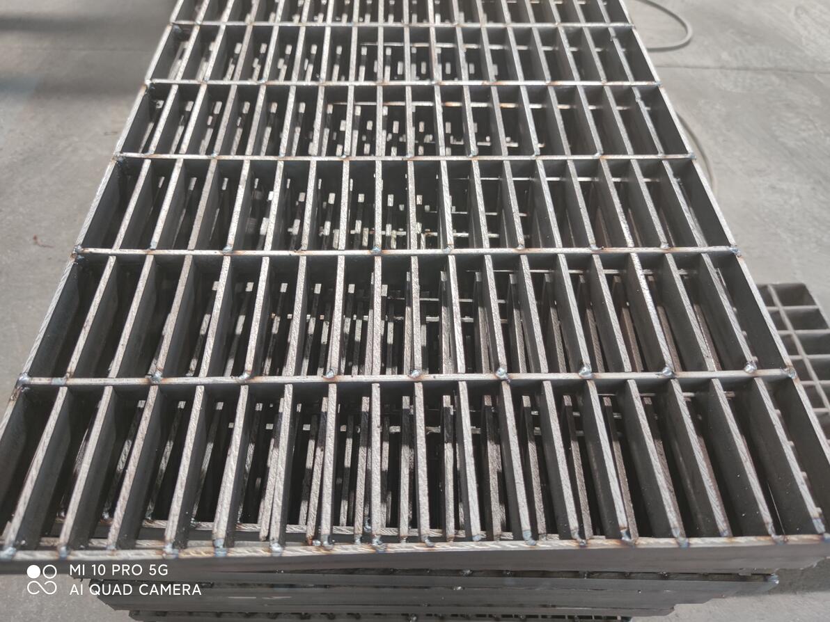 一分钟带你看懂G605/30/100和G505/30/100钢格板 - 哔哩哔哩