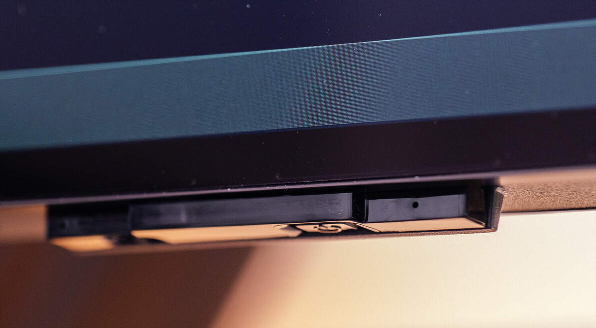 桌面巨屏爱好者新宠：LG 42C4 OLED电视详测 - 哔哩哔哩