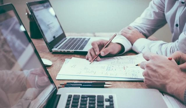 2025毕业论文查重率多少合格？PaperPass实测降重全攻略 - 哔哩哔哩