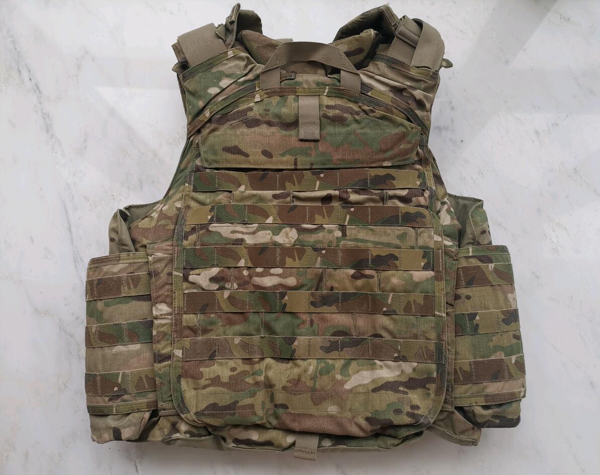 实物：iotv gen2 oefcp色 - 哔哩哔哩