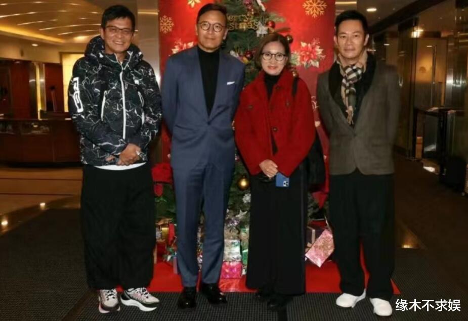 星光璀璨：许绍雄女儿盛大婚礼，香港名流齐聚祝福！ - 哔哩哔哩