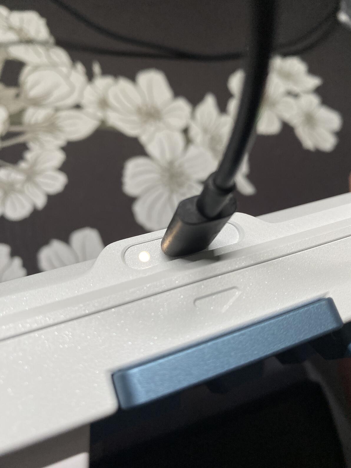 Infi100簡單開箱 - 哔哩哔哩