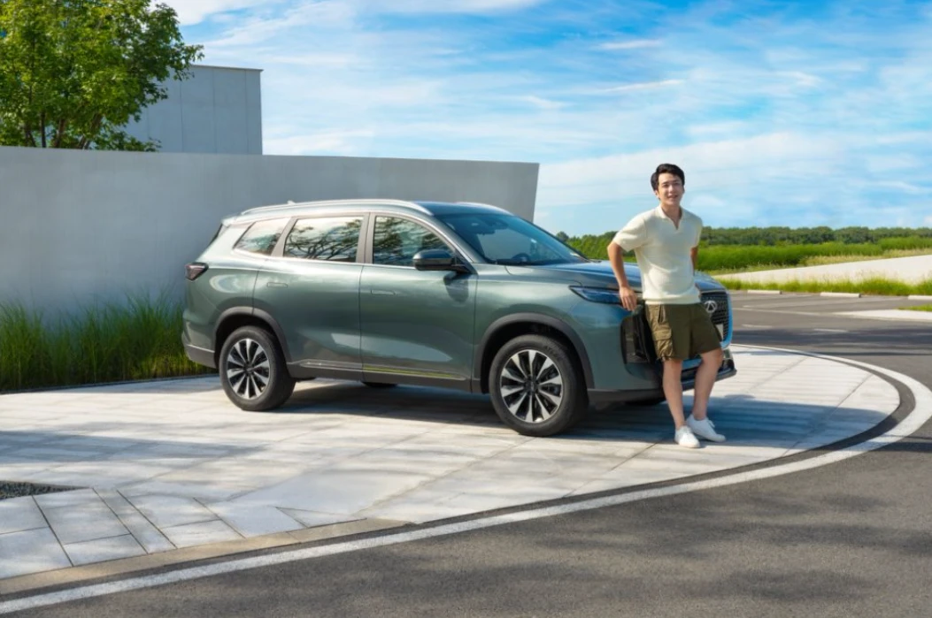 当家庭需求遇上SUV：瑞虎8PLUS尊贵版与长安CS75PLUS的空间安全对决 - 哔哩哔哩