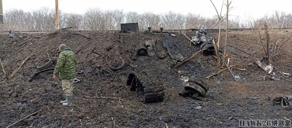 2S35“联盟-SV”自行榴弹炮装备俄军 双管型没有投产 有点小失落 - 哔哩哔哩