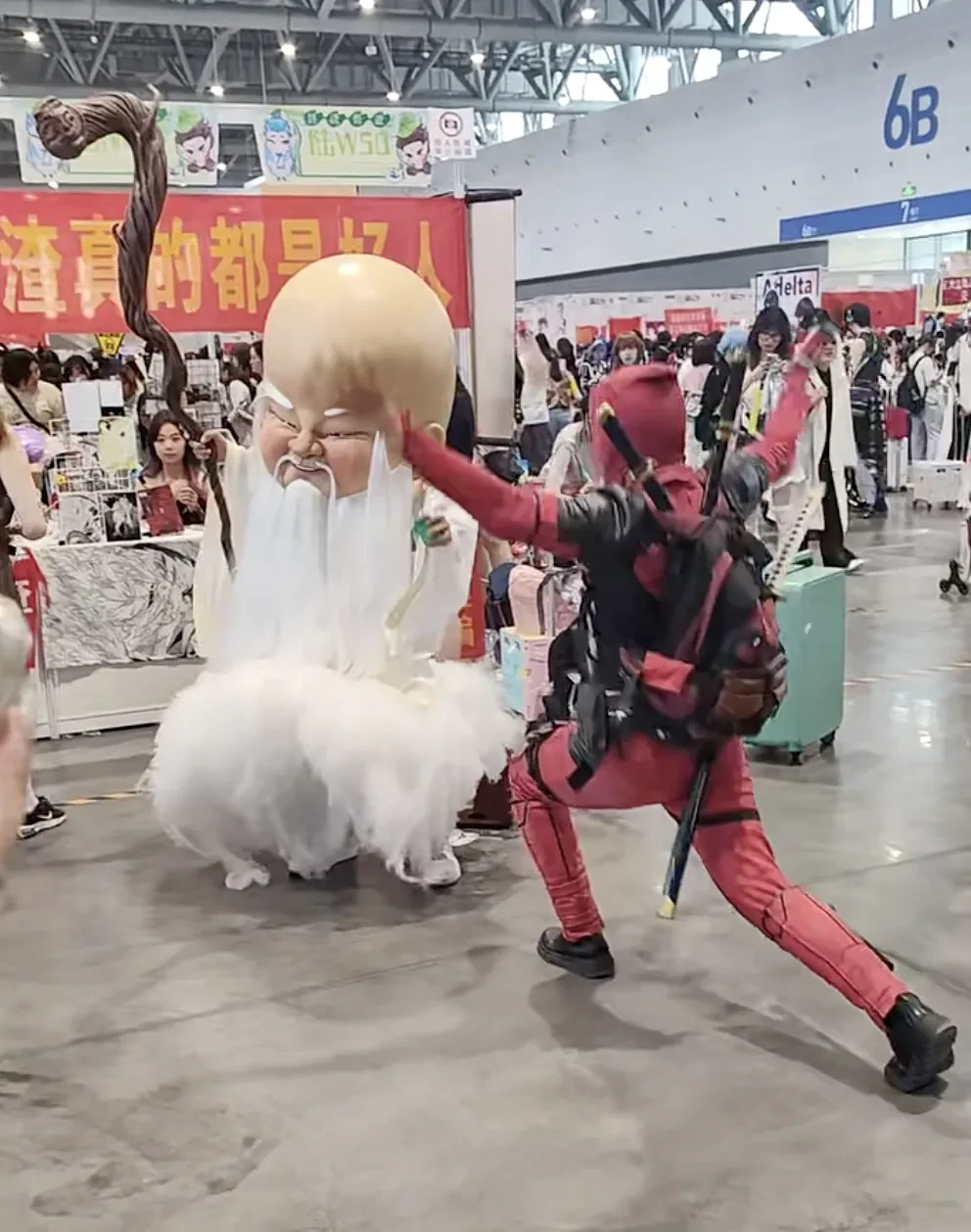 通宵排队、地铁瘫痪、酒店爆满！12000摊位的CP31如何让杭州 “次元裂变”？ - 哔哩哔哩