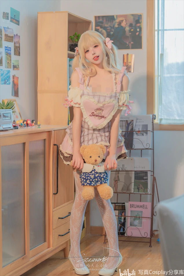 【Cosplay图集精选】咬一口兔娘3月作品『居家甜妹』76P+1V - 哔哩哔哩