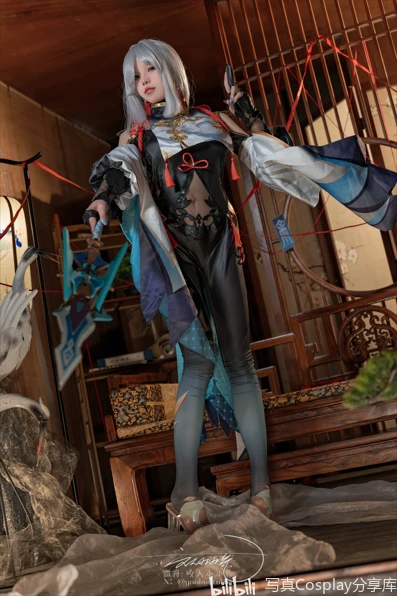 【Cosplay图集精选】咬人小小兔4月作品『申鹤-明枪』73P+1V 小剧场 - 哔哩哔哩