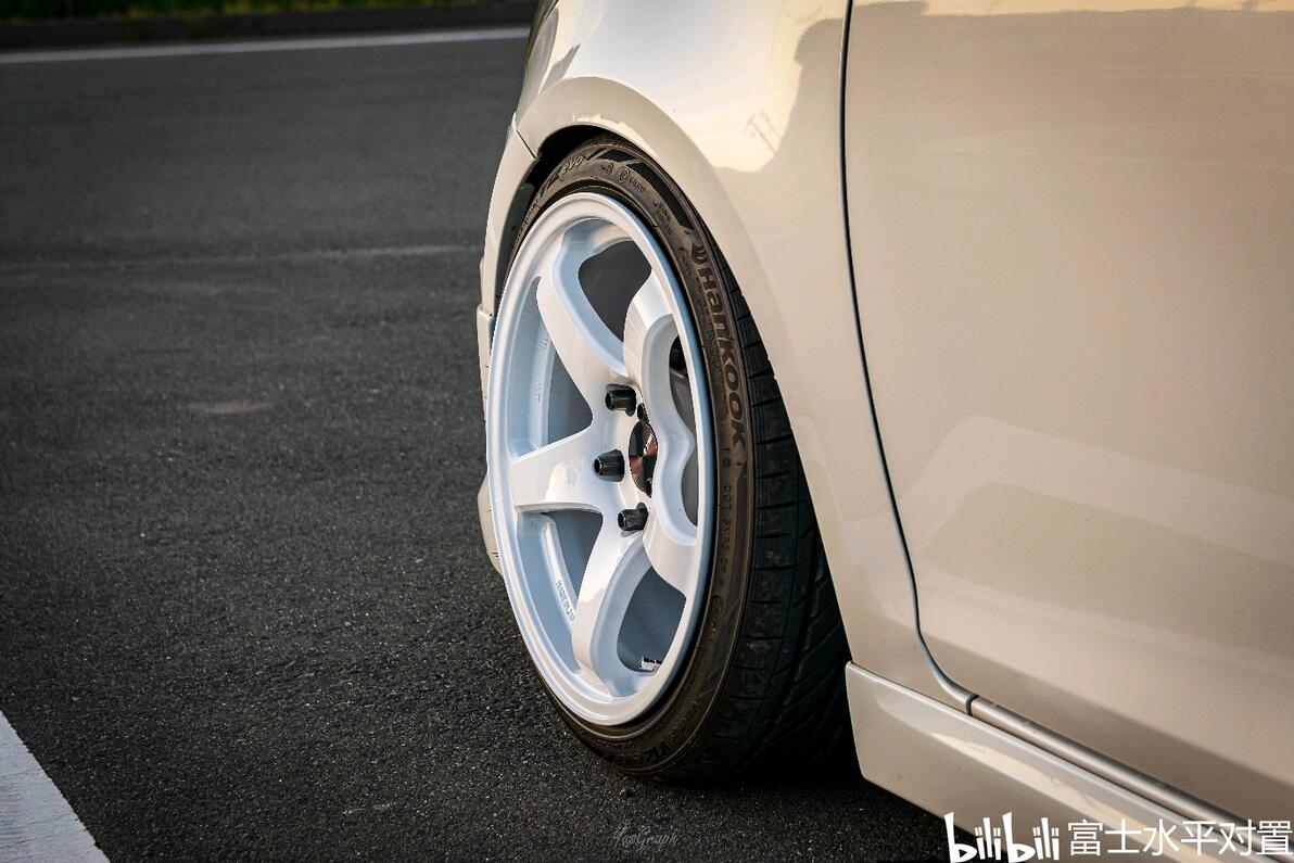 改装入门首选--Enkei PF系 - 哔哩哔哩