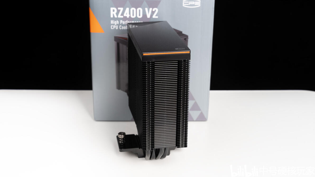 四热管风冷挑战14600KF，超频三黑海RZ400 V2散热器使用体验 - 哔哩哔哩