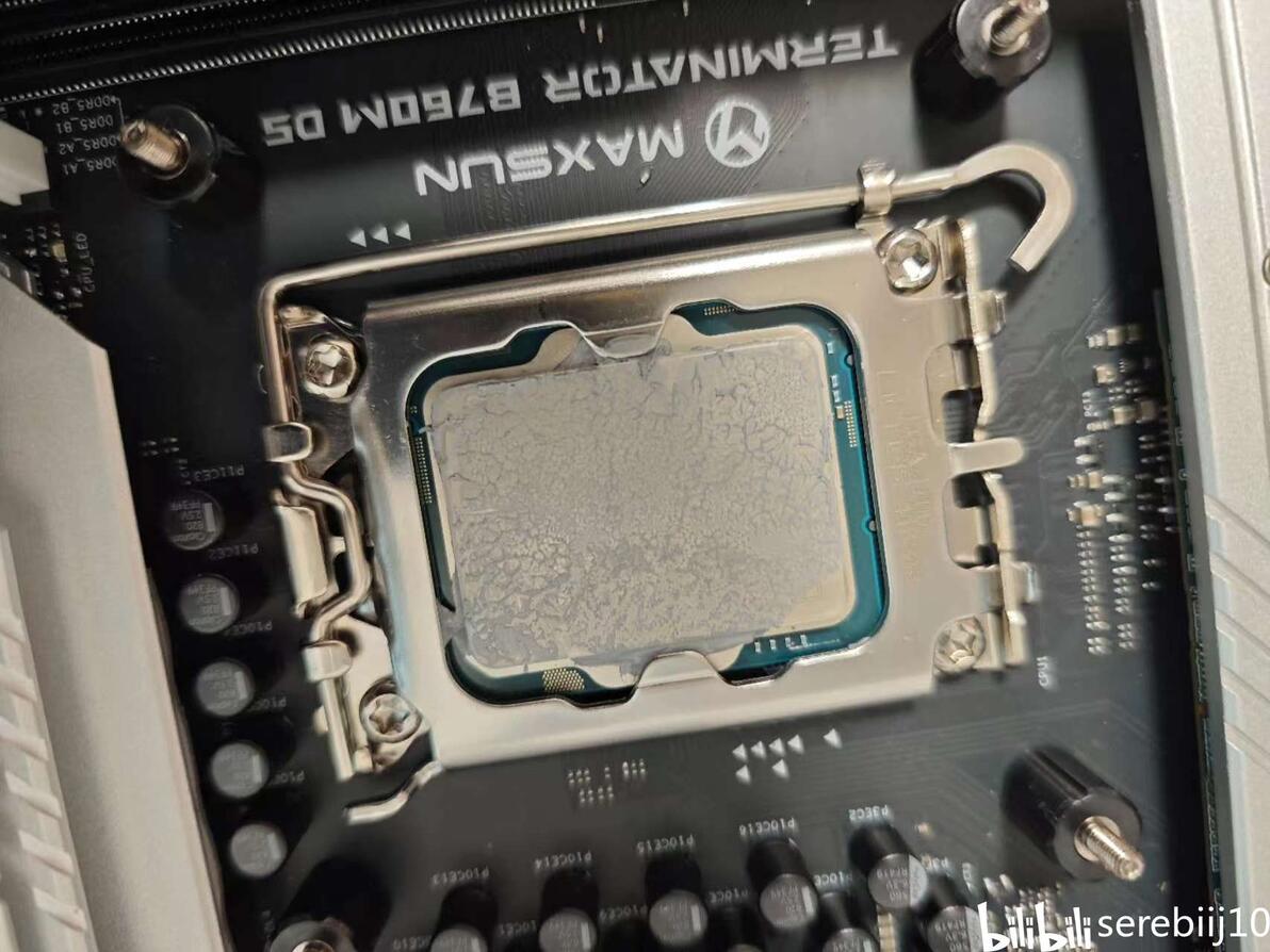 10年前经典旗舰硅脂——信越7921怎么样？性能依旧能打，且有独特优化的压力曲线 - 哔哩哔哩