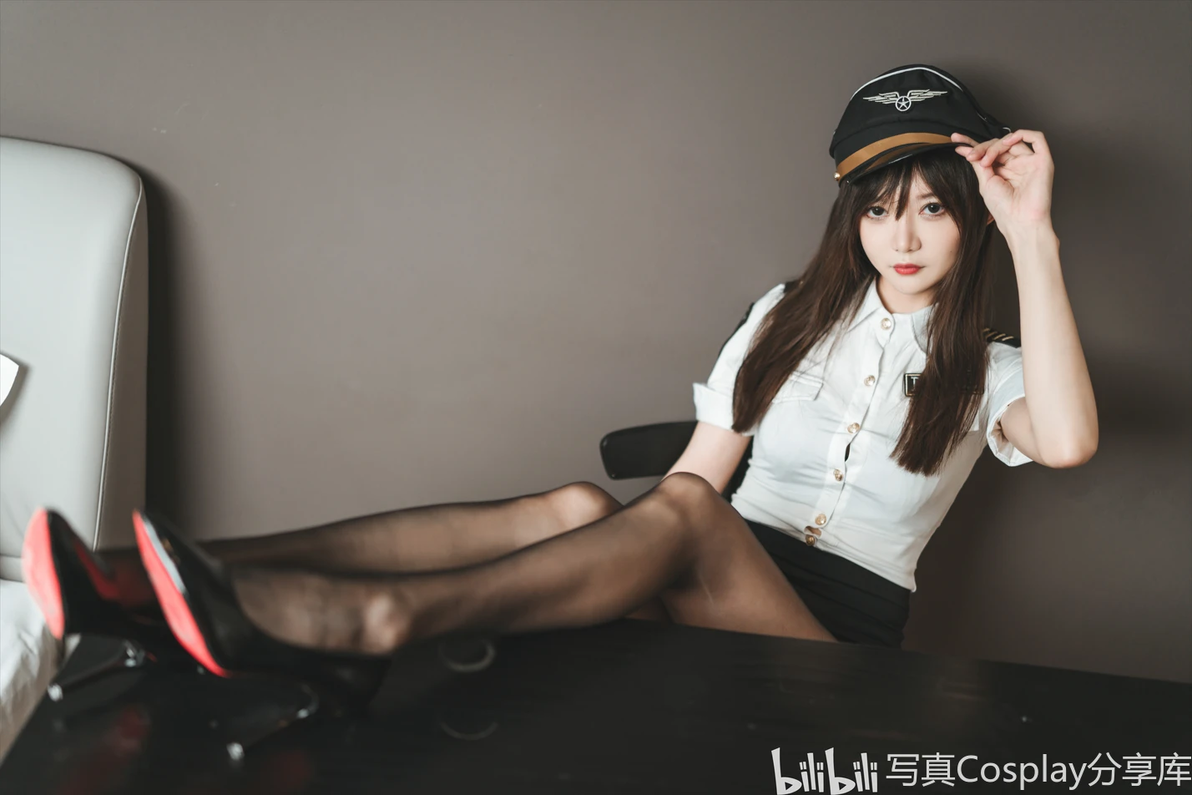 【Cosplay图集精选】51酱 九月制服 - 哔哩哔哩