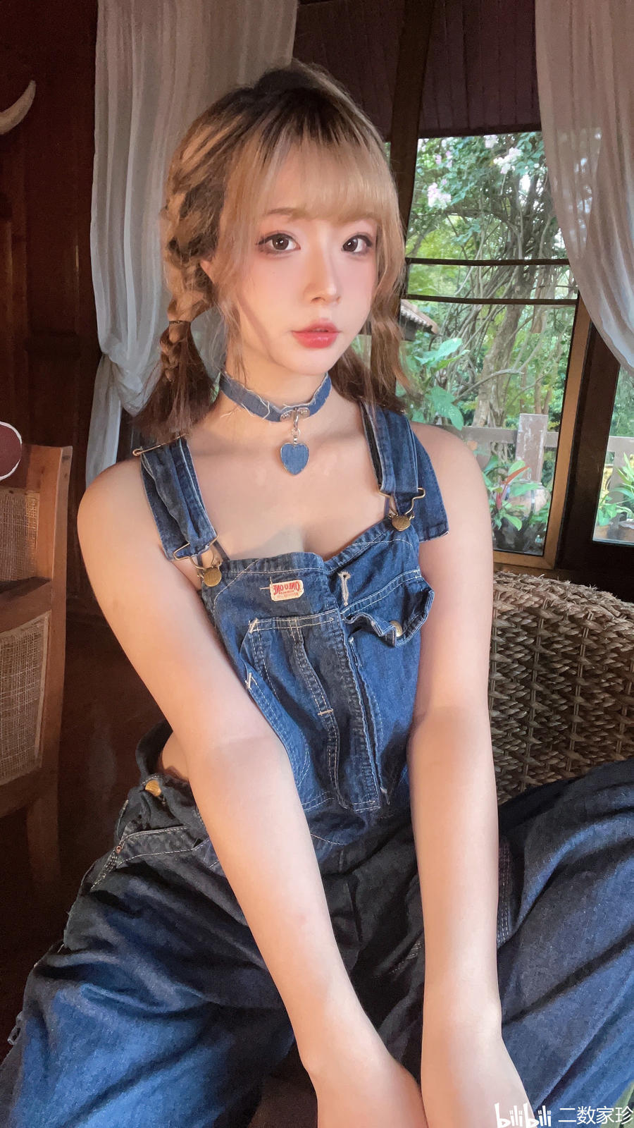 yuuhui玉汇(Kokuhui)背带裤妹妹图集作品介绍 - 哔哩哔哩