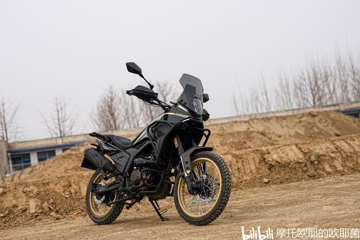 试驾MBP寻迹者T250X，万元级硬派ADV标杆，小排量玩家的终极答案 - 哔哩哔哩