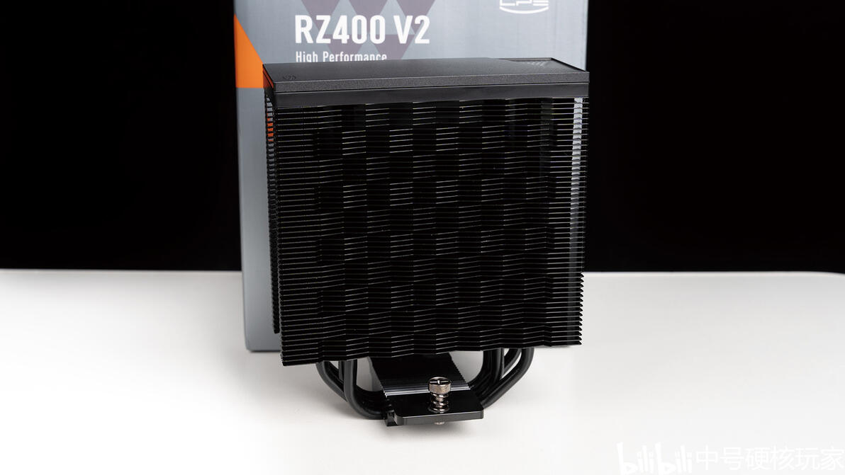 四热管风冷挑战14600KF，超频三黑海RZ400 V2散热器使用体验 - 哔哩哔哩