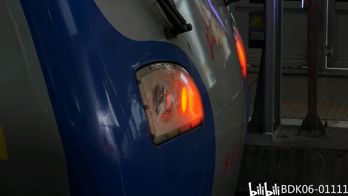 北京地铁13号线国产化列车图集 - 哔哩哔哩