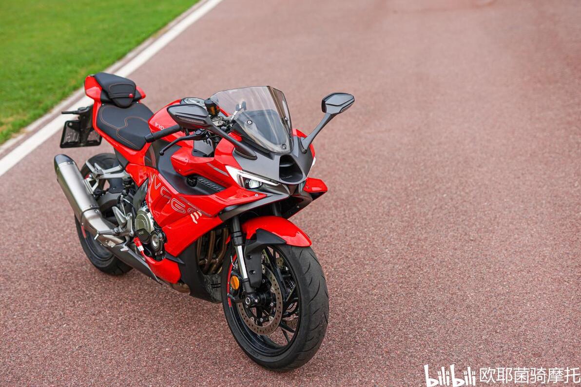 27980元起！抢先试驾无极RR500S接近量产版 - 哔哩哔哩