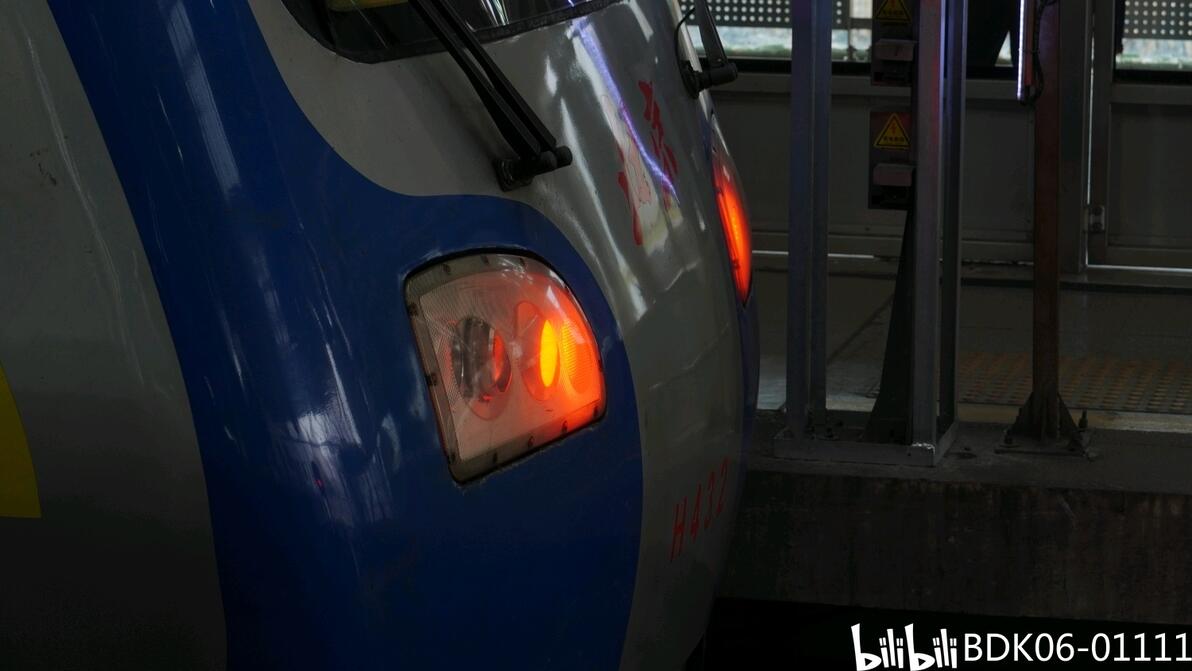 北京地铁13号线国产化列车图集 - 哔哩哔哩