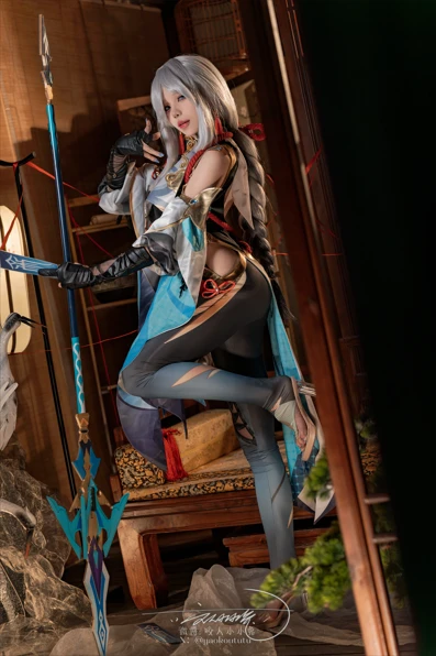 【Cosplay图集精选】咬人小小兔4月作品『申鹤-明枪』73P+1V 小剧场 - 哔哩哔哩