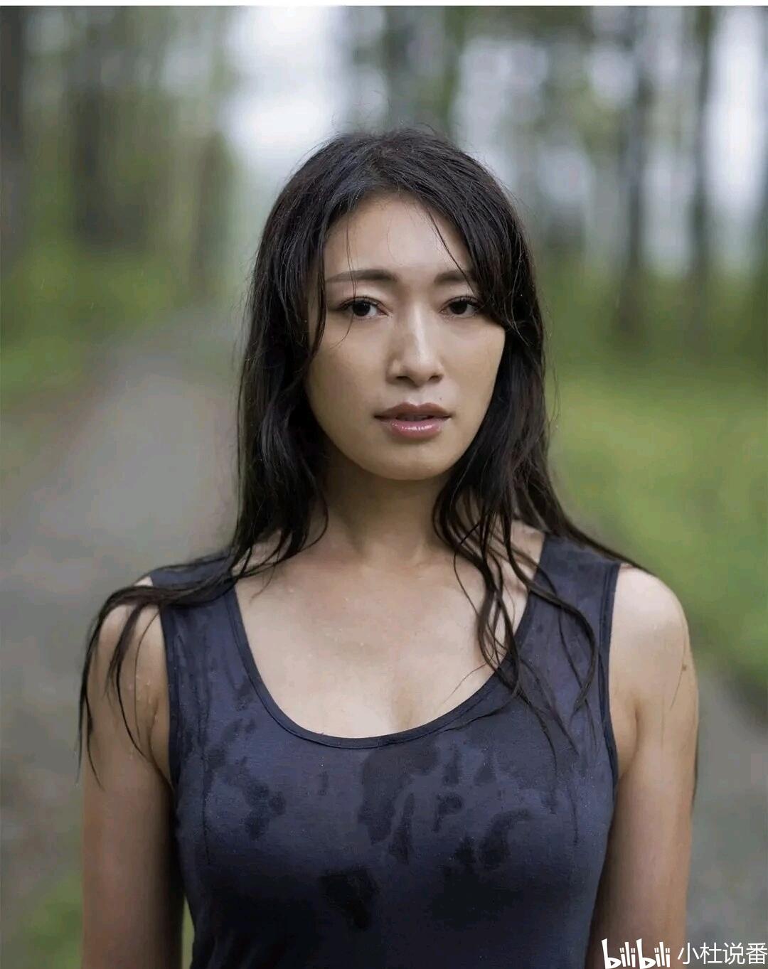 1分钟认识岛国老师-小早川怜子（204） - 哔哩哔哩