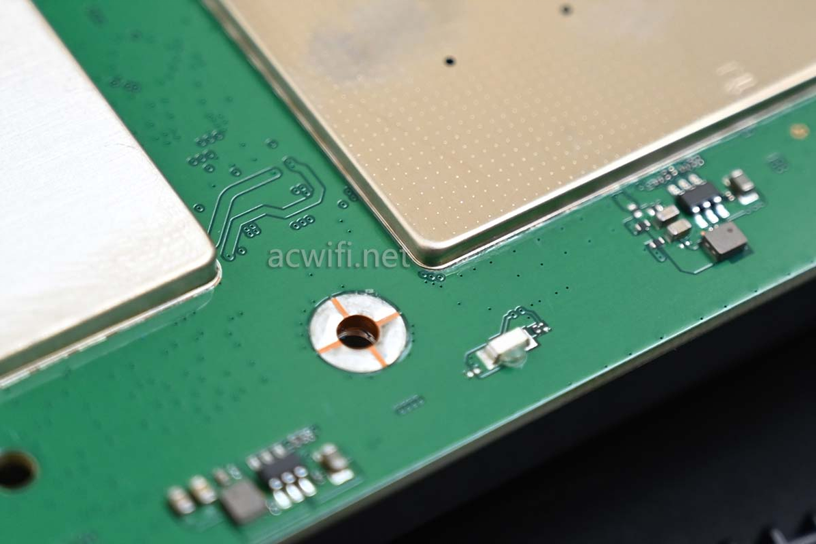 华为BE3Pro路由器拆解 - 哔哩哔哩