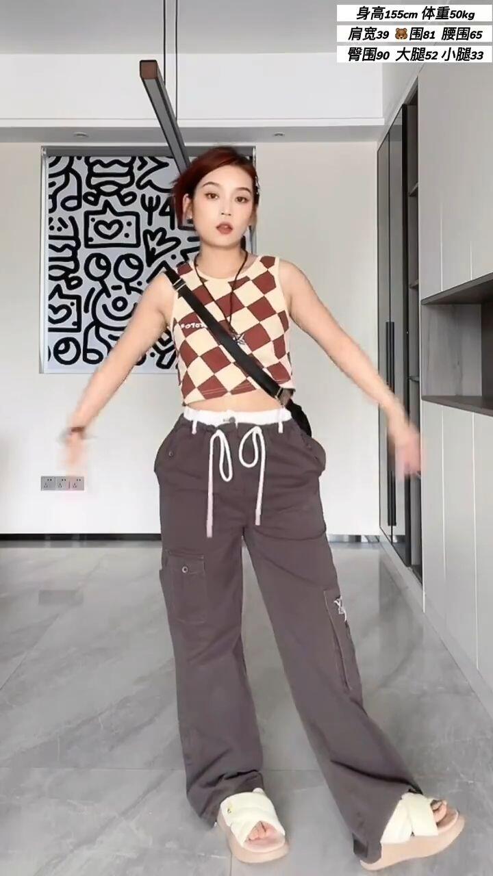 梨形🍐小个子｜美式辣妹风_上短下长 身高155cm 体重50kg 腰围65 臀 - 哔哩哔哩