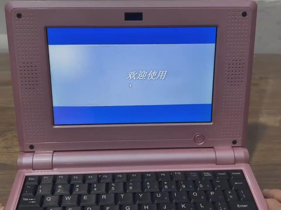 X86的AIPC？离谱小笔记本初介绍 - 哔哩哔哩