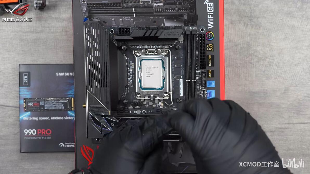 华硕TUF 4090沉浸式装机.华硕AP201 冰立方小机箱.一体式水冷电脑主机 - 哔哩哔哩