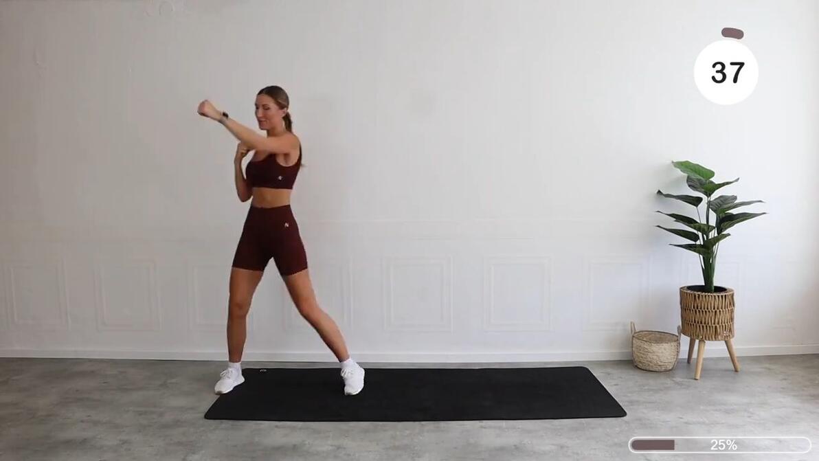 【Eleni Fit】站立无跳跃！40分钟跟随节奏有氧燃脂训练//快乐居家减肥 - 哔哩哔哩