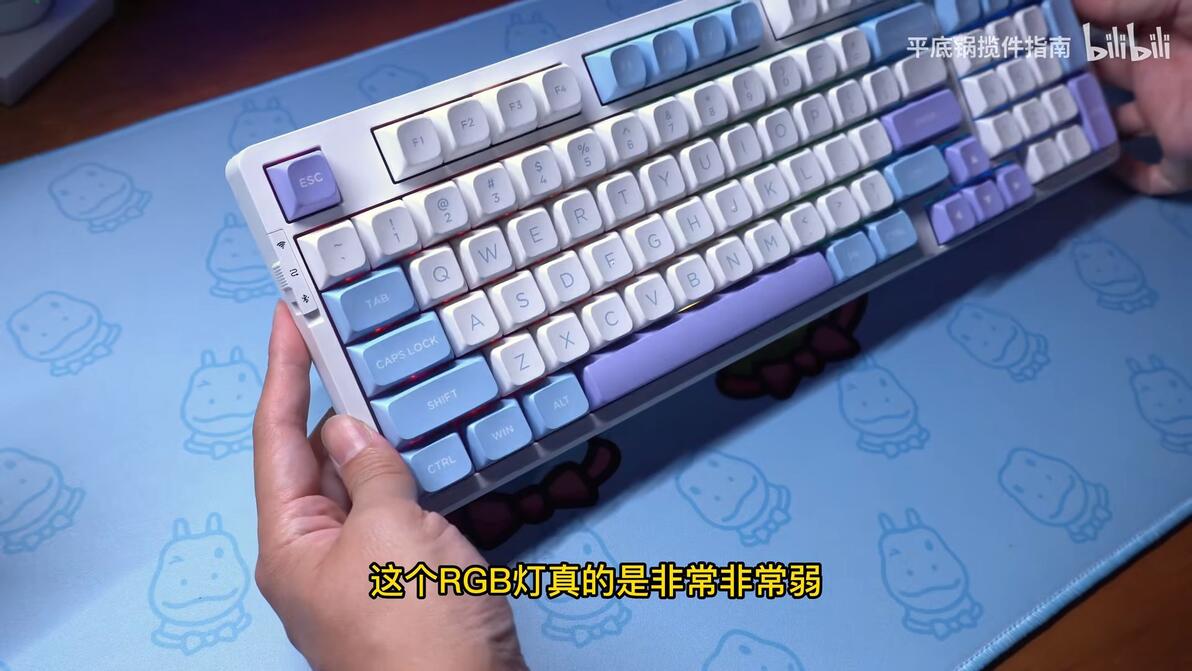 【阿平】卷得飞起的299机械键盘，竟按不出Home和End键？游戏动力V98PR - 哔哩哔哩