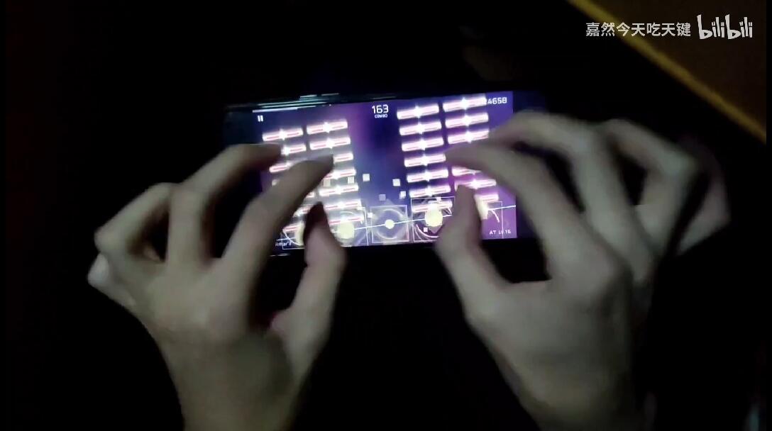 【Phigros/手持】Rrhar'il[AT16] Full Combo - 哔哩哔哩