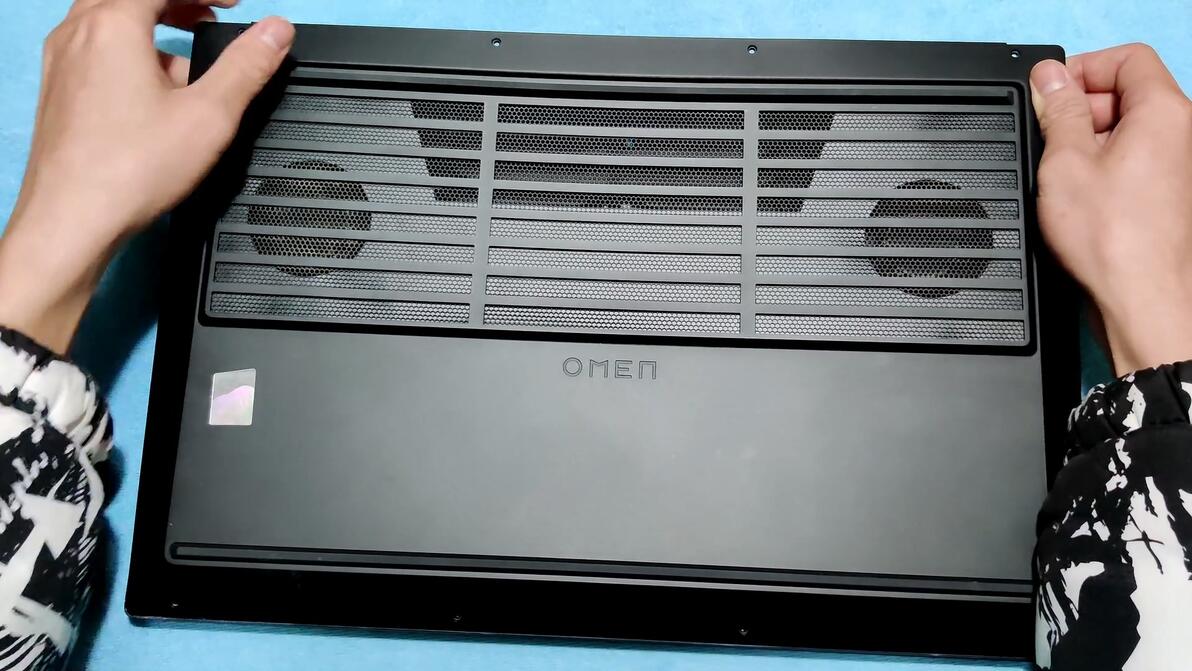 OMEN 暗影精灵8Pro游戏本64G内存堆满计划：亲测完美支持 - 哔哩哔哩