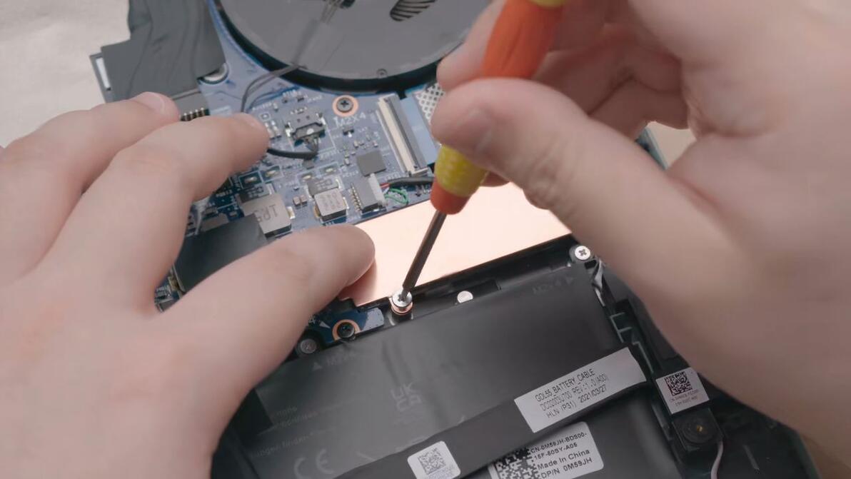 1分钟教你戴尔DELL游匣G15/G5510/G5511/G5515加装SSD固 - 哔哩哔哩