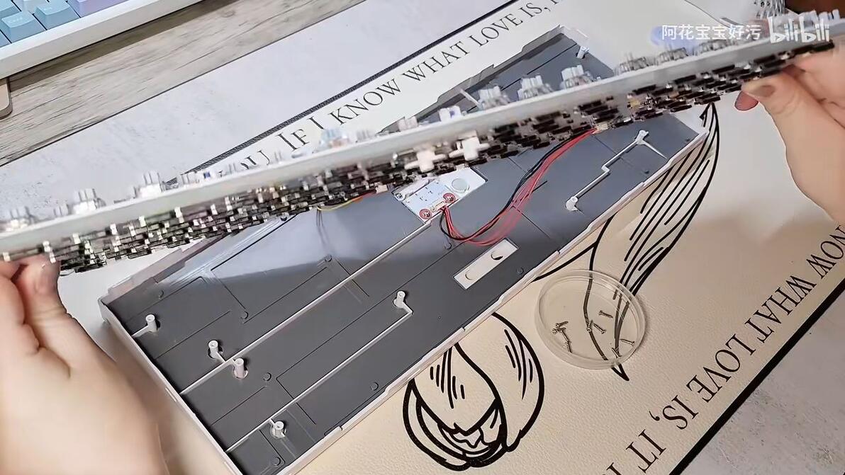 【98配列键盘推荐】游戏动力VGN V98pro VS 迈从K980丨 全面对比 - 哔哩哔哩