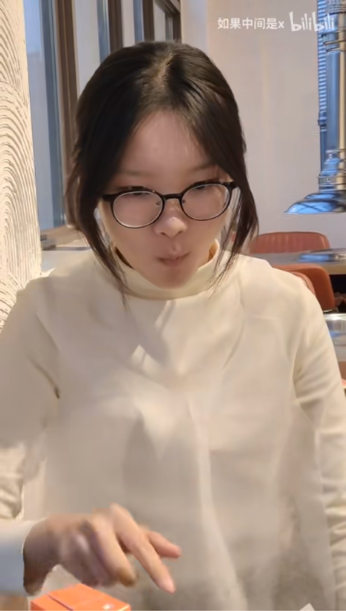 女大学生吃不饱三战士!!! 哔哩哔哩
