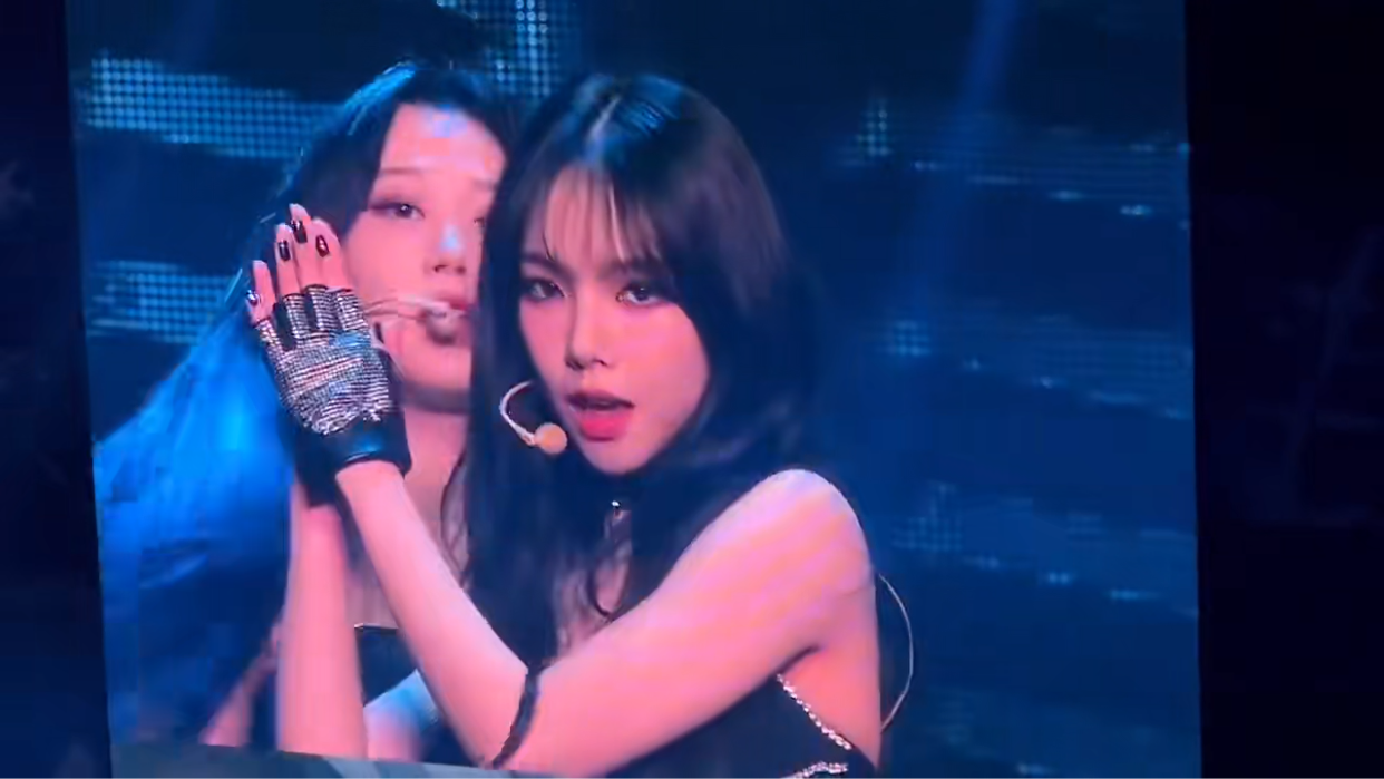 aespa salty&sweet演唱会首歌现场舞台！ - 哔哩哔哩