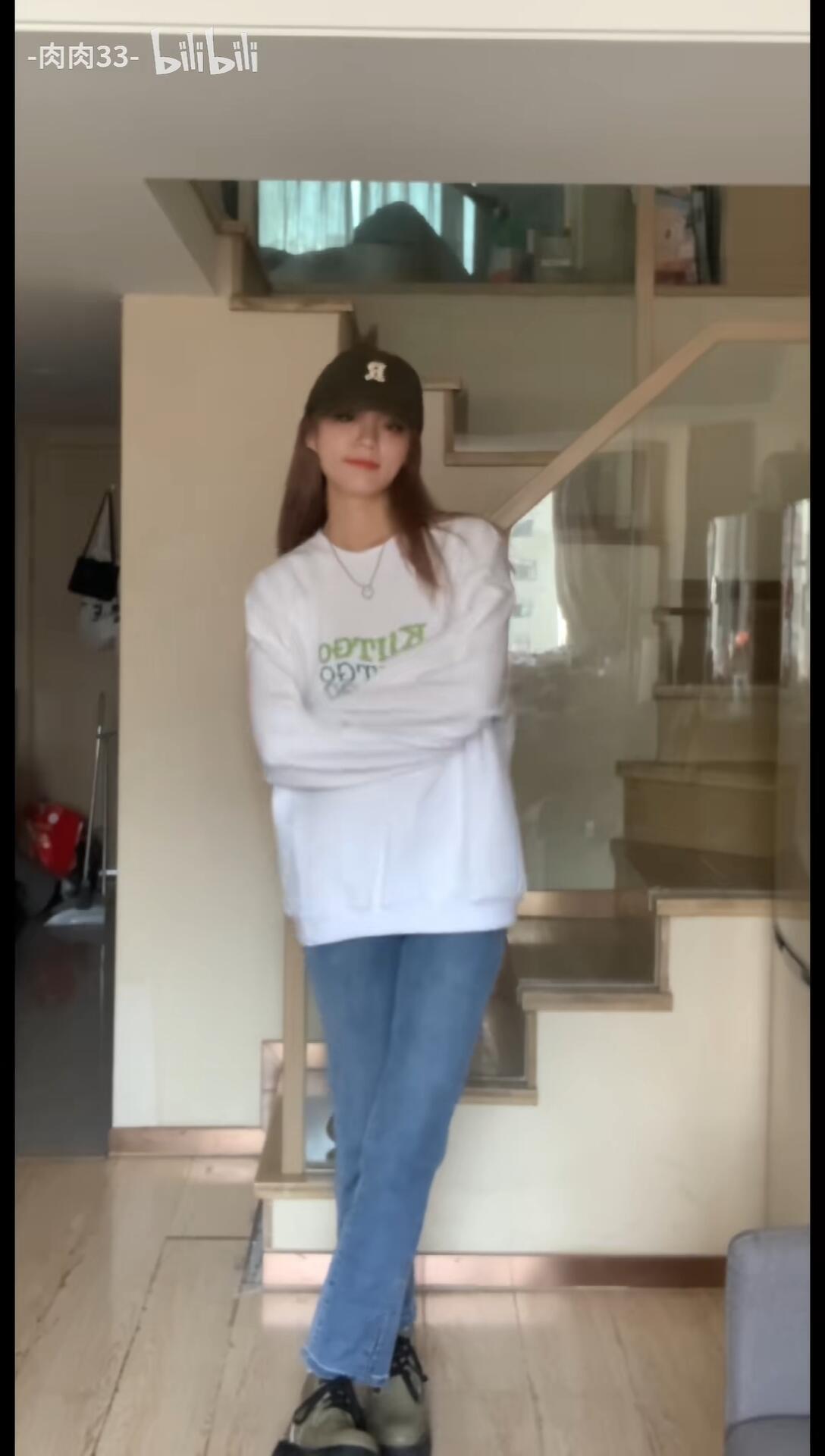 170CM 53KG|秋冬基础款卫衣合集|双十一必买系列|可内搭可外穿|高... - 哔哩哔哩