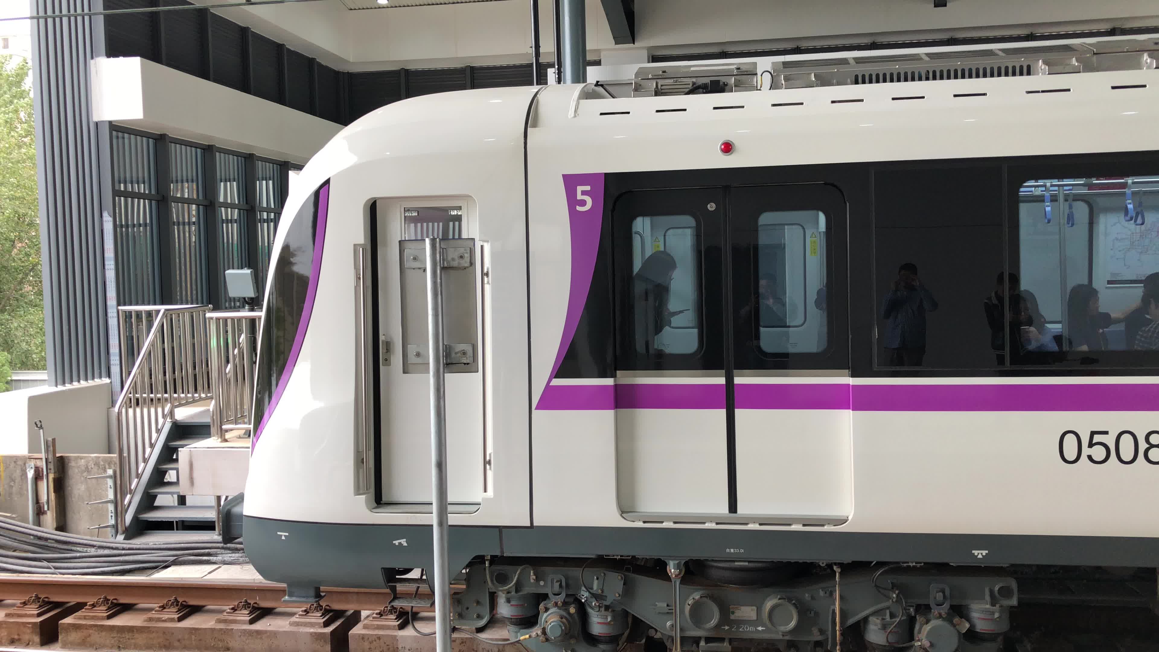 05C02型电动客车剑川路往莘庄方向出站_哔哩哔哩 (゜-゜)つロ 干杯~-bilibili